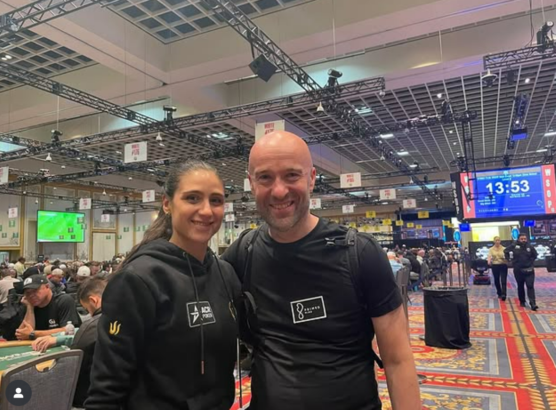 Stephen Baker v Chasing Poker Greatness: Väčšina hráčov vie, čo má spraviť – ale nespravia to